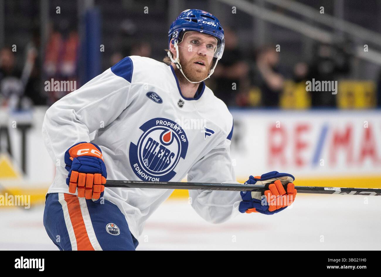 Edmonton Oilers' Connor McDavid (97) takes takes part in practice ...