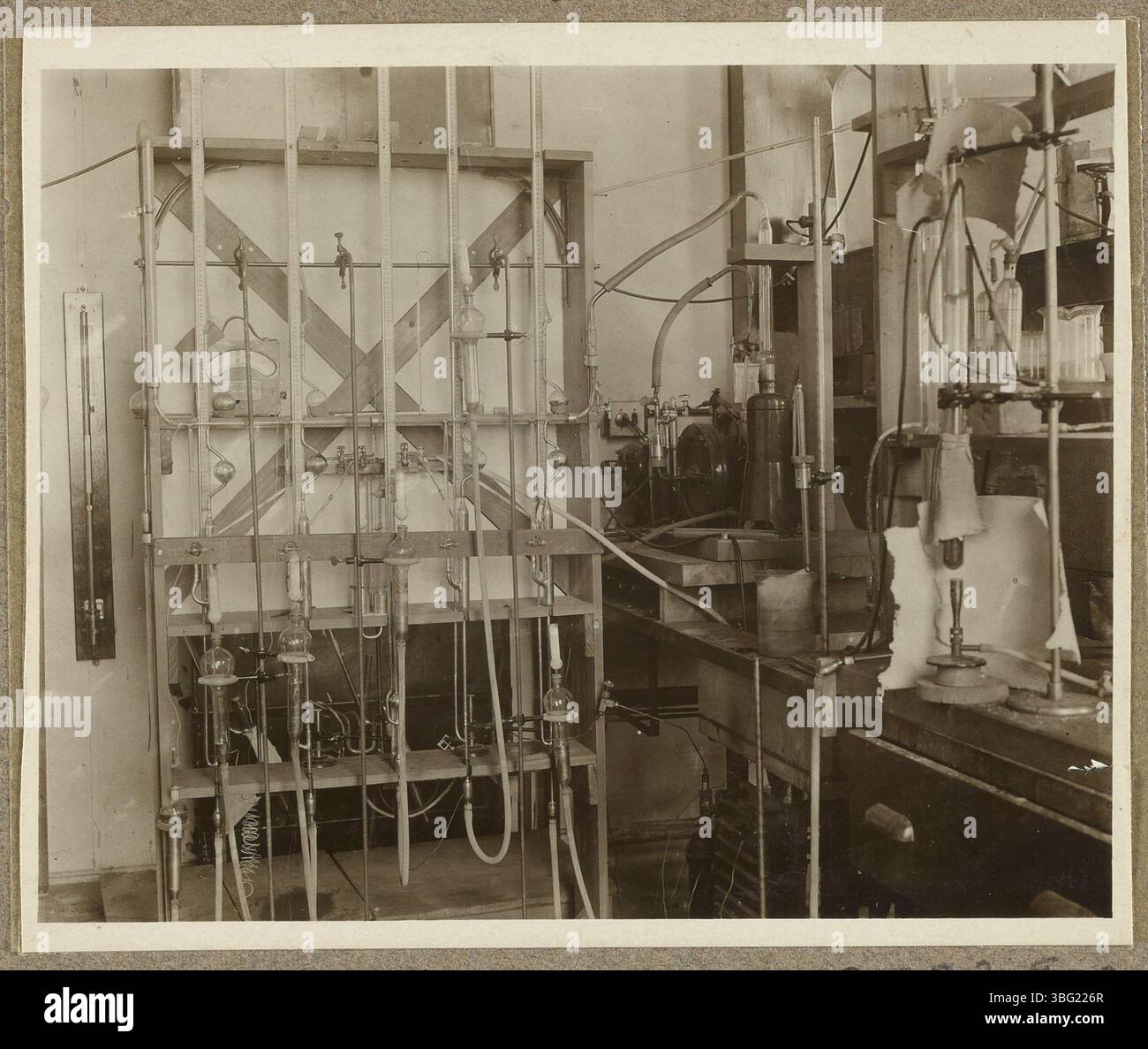 In 1928, an apparatus used at the Fixed Nitrogen Research Laboratory ...