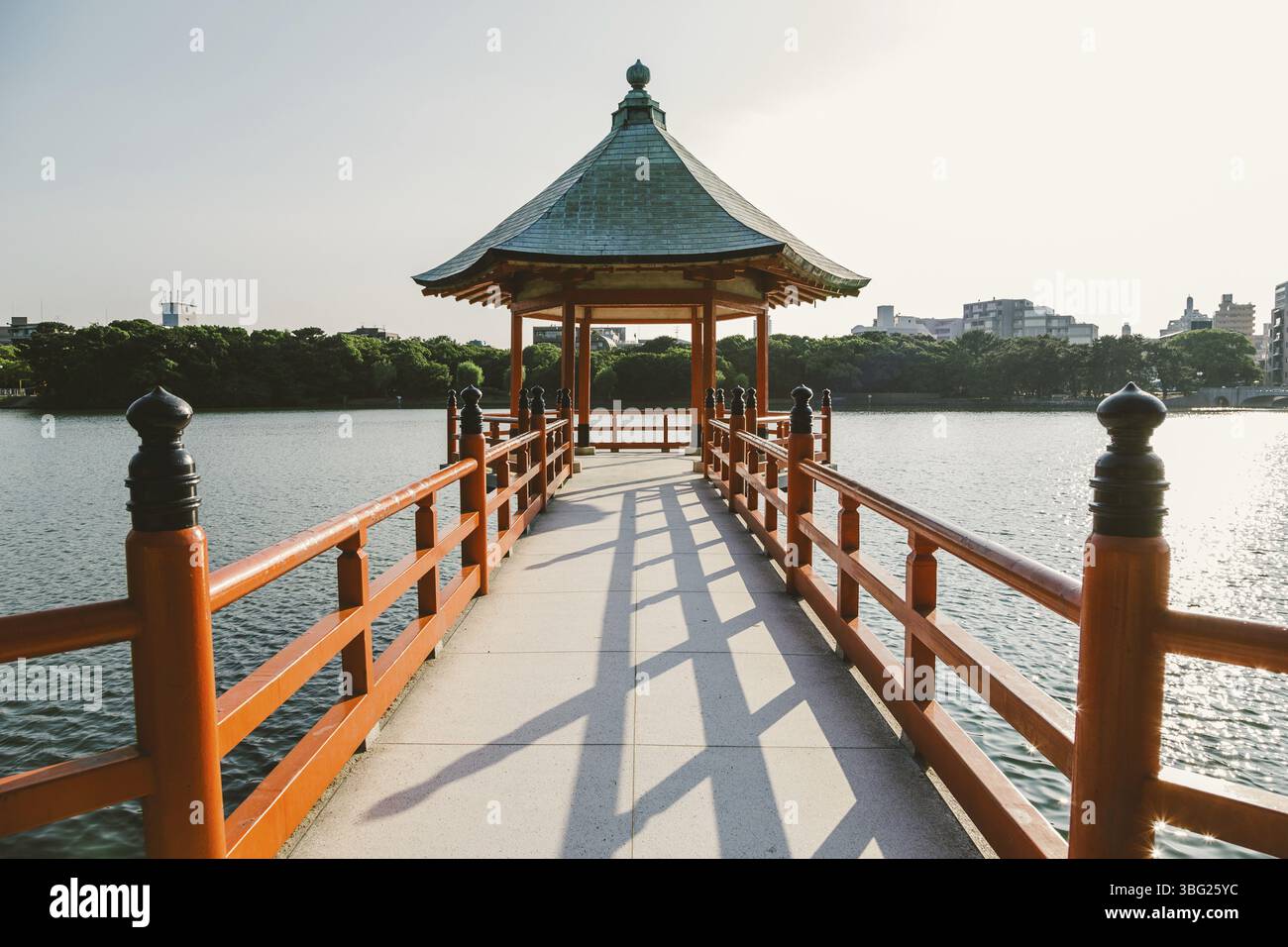 Lake and gazebo at Ohori park in Fukuoka, Japan, Asia Stock Photo - Alamy