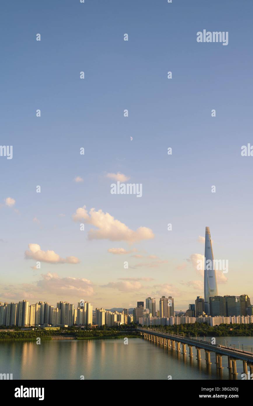 Panoramic view of Hangang River and Seoul city skyline with sunset sky ...