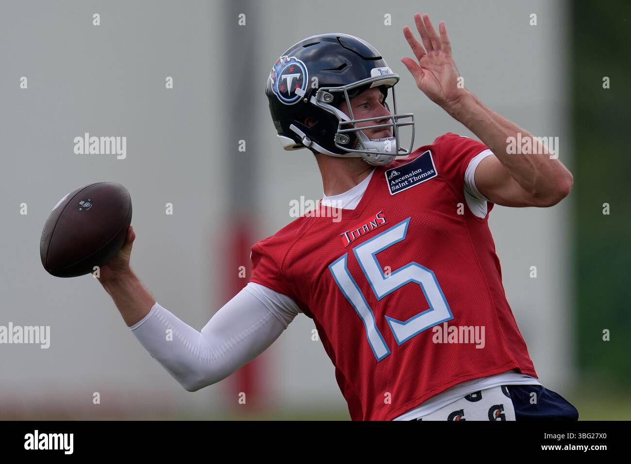 Tennessee Titans quarterback Tim Doyle (15) looks to throw a pass ...