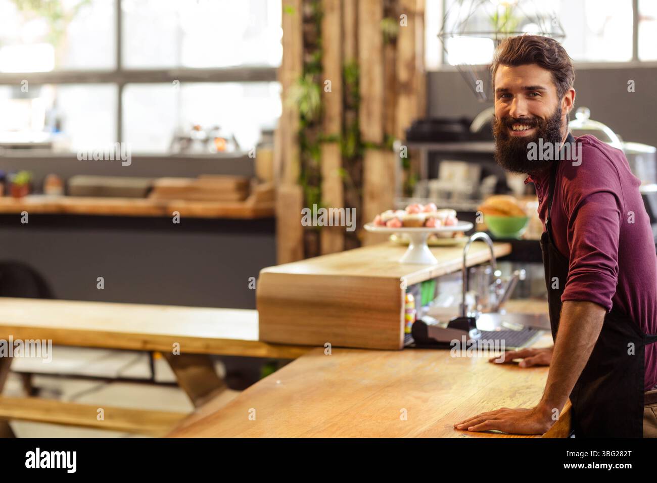 Showcasing wooden benches hi-res stock photography and images - Alamy