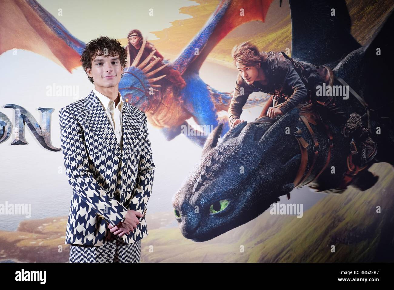 Mason Thames attending a photocall for How to Train Your Dragon at ...