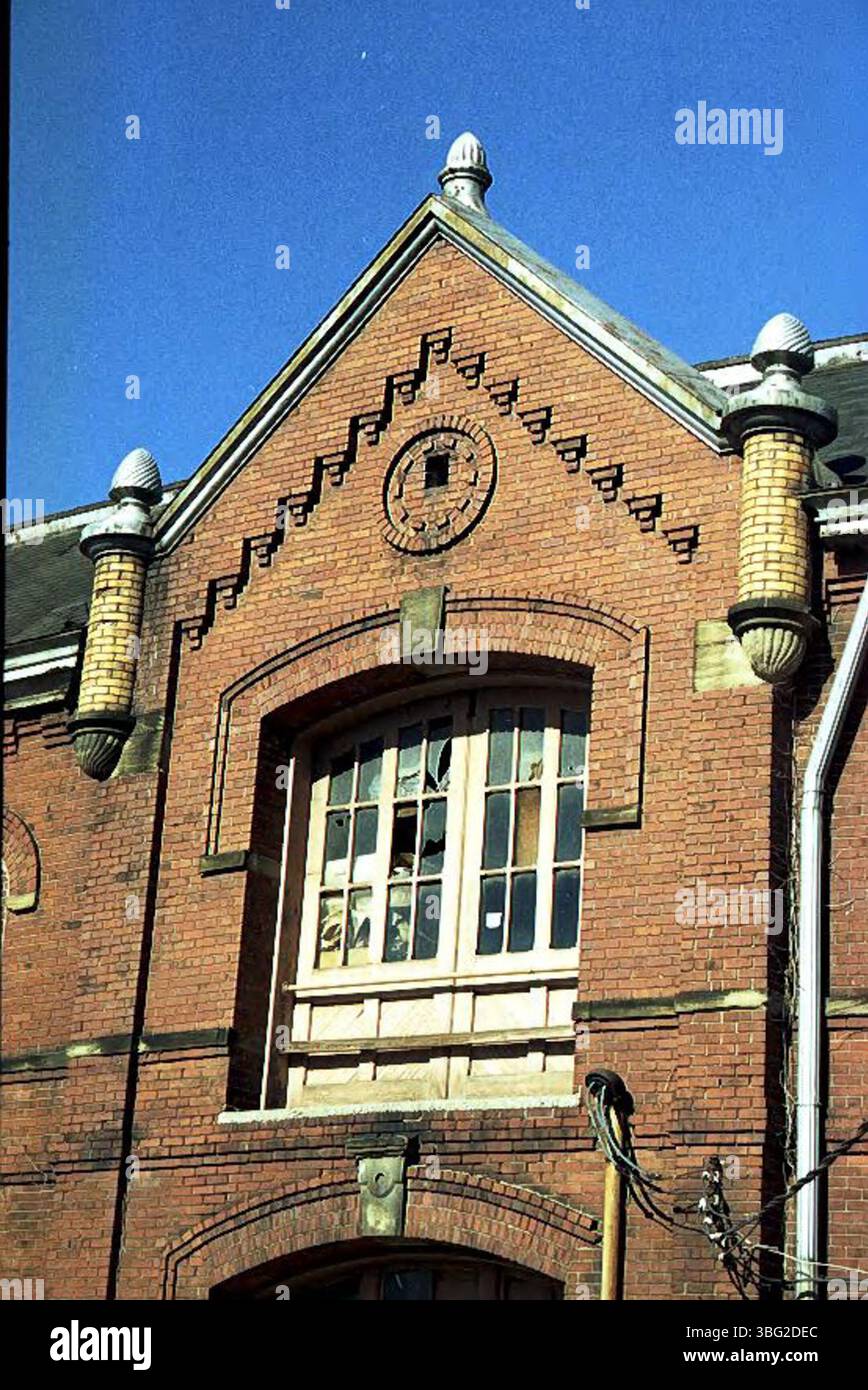 This detailed photograph of the Worly Building highlights its former ...