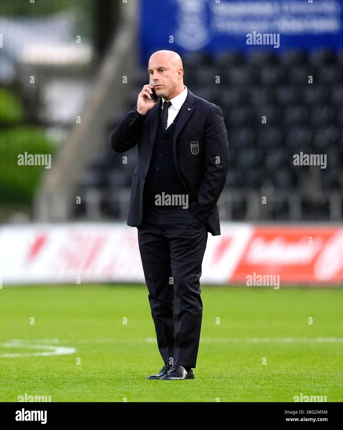 Italy head coach Andrea Soncin reacts following the UEFA Women's ...