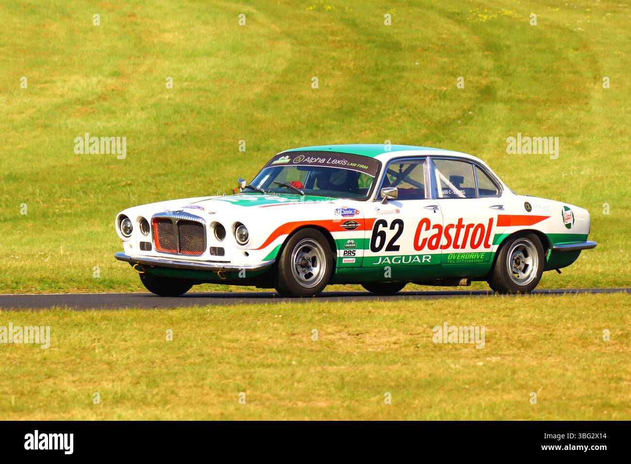 CLASSIC CAR CLUB RACING CADWELL PARK Stock Photo - Alamy