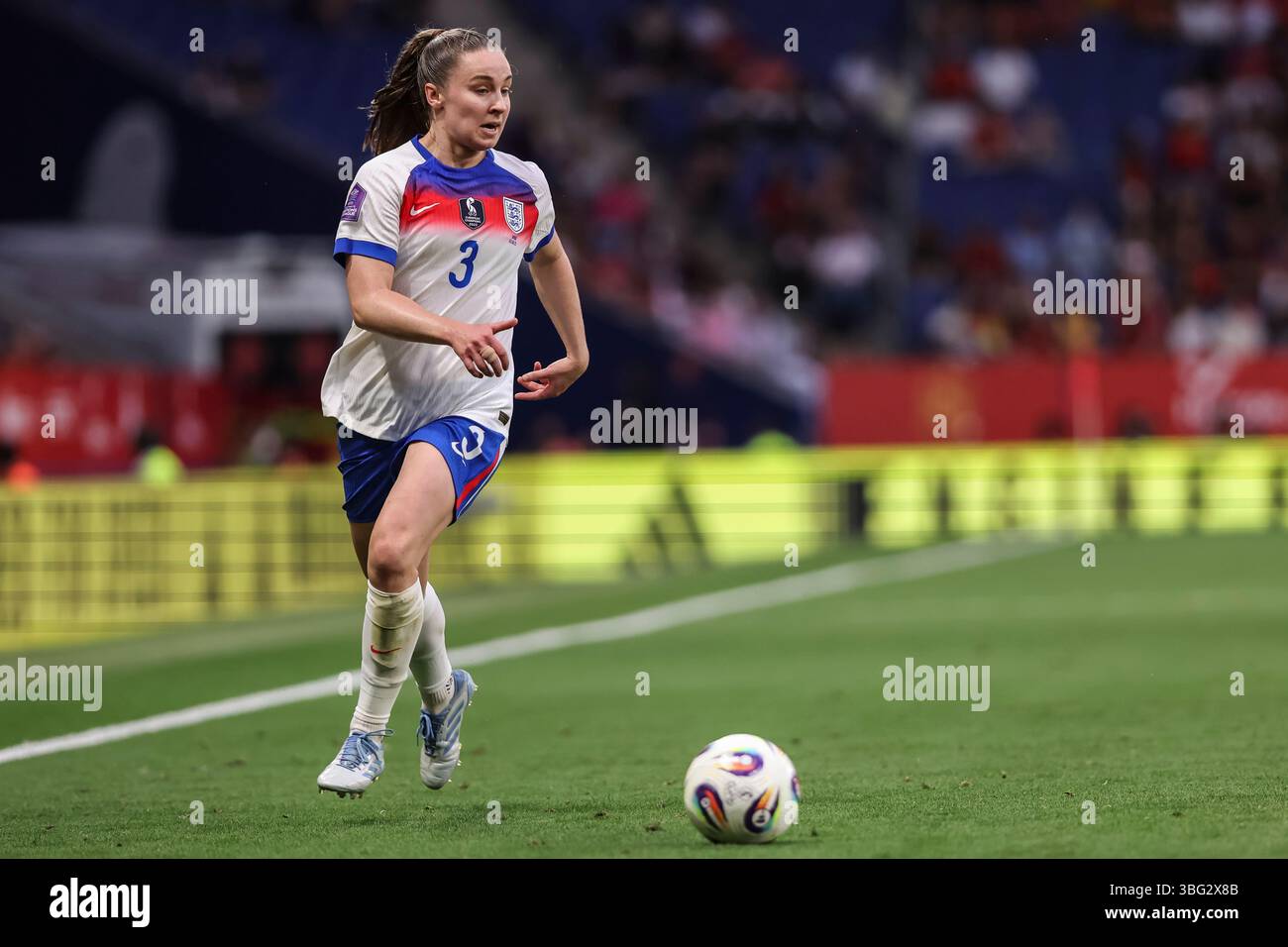 Jess Carter of England in action during the UEFA Womens Nations League ...