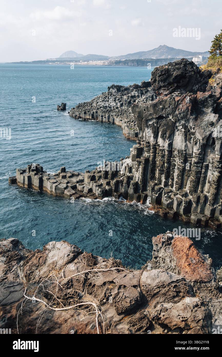 Daepo Jusangjeolli Cliff Columnar Joints and sea in Jeju Island, Korea ...