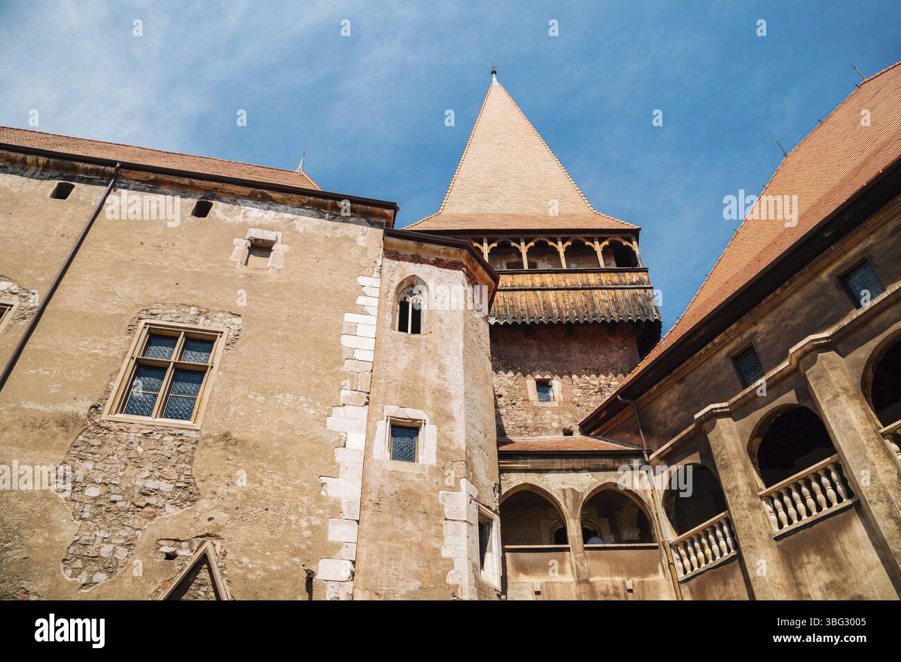 Medieval Corvin Castle (Hunyad Castle) in Hunedoara, Romania, Europe Stock Photo - Alamy