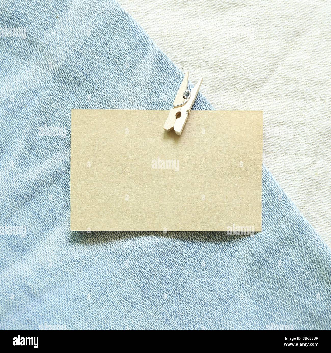 Blue paper note information hi-res stock photography and images - Alamy
