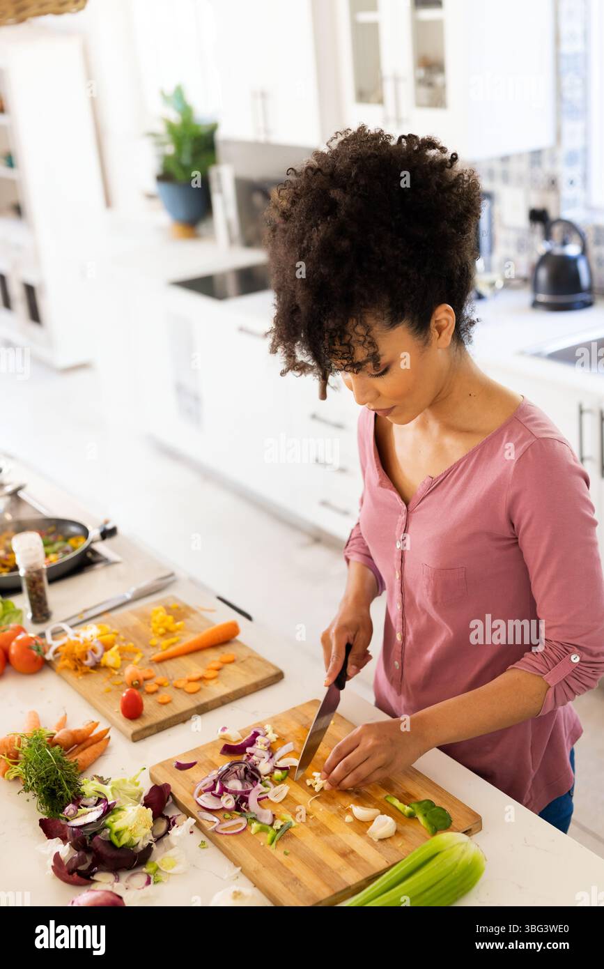 Healthy meal prep slicing hi-res stock photography and images - Alamy