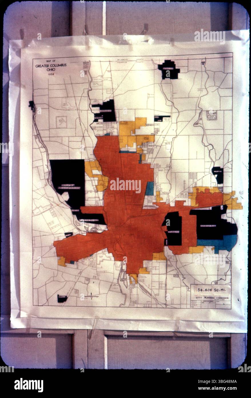 The 1955 map of Columbus shows the city’s layout at the end of the year ...