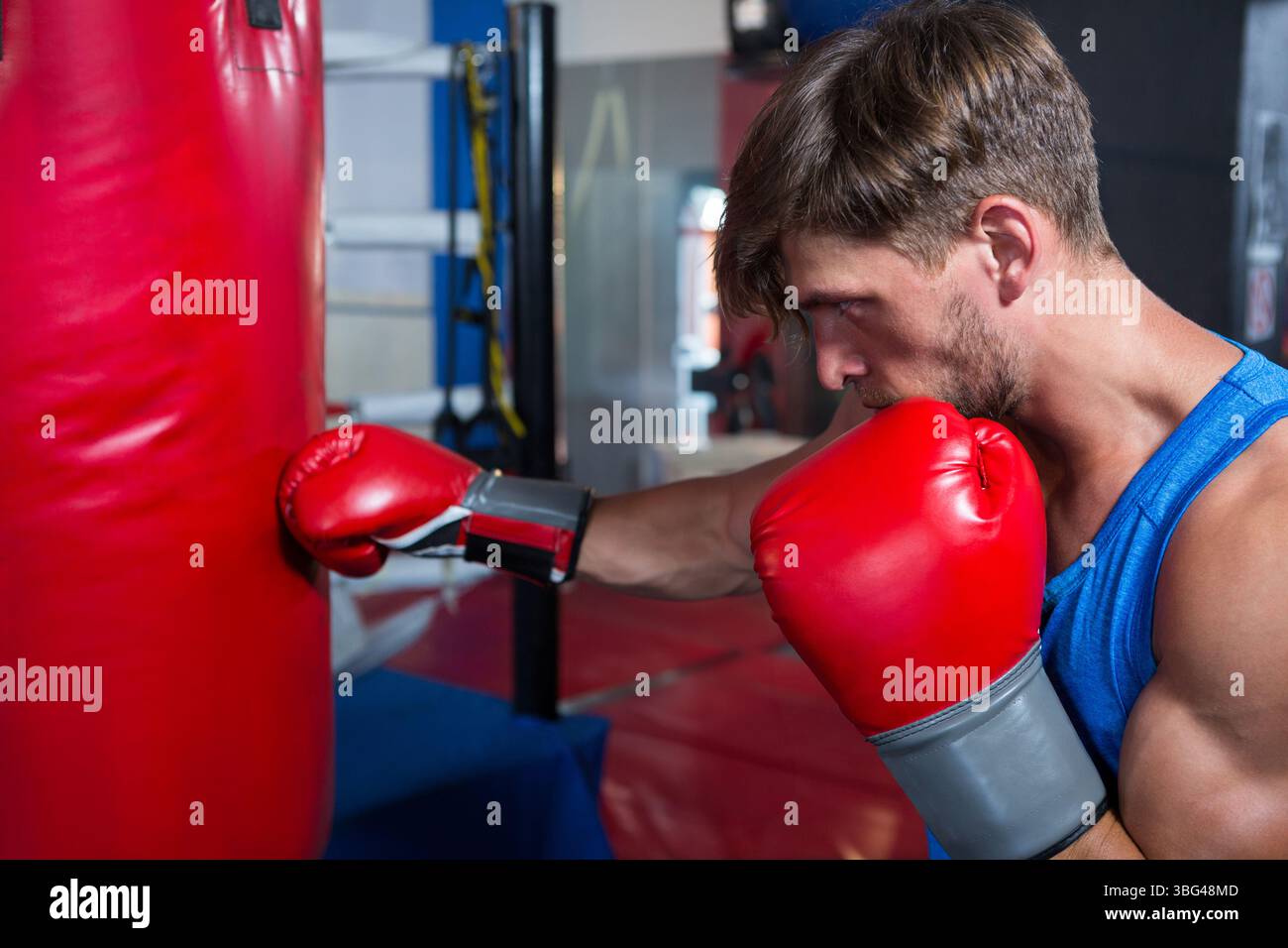 Action boxing gloves punching ring ropes hi-res stock photography and ...