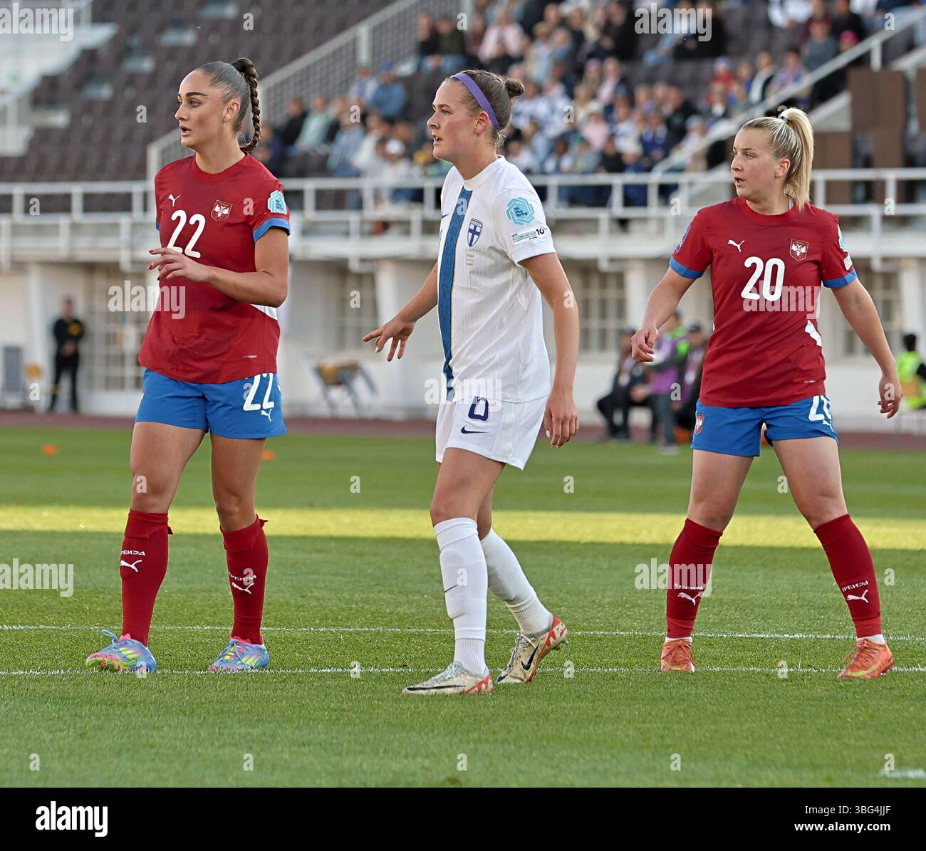 Nina Matejic (Serbia 22), Maaria Roth (5 Finland) and Tijana Filipovic ...