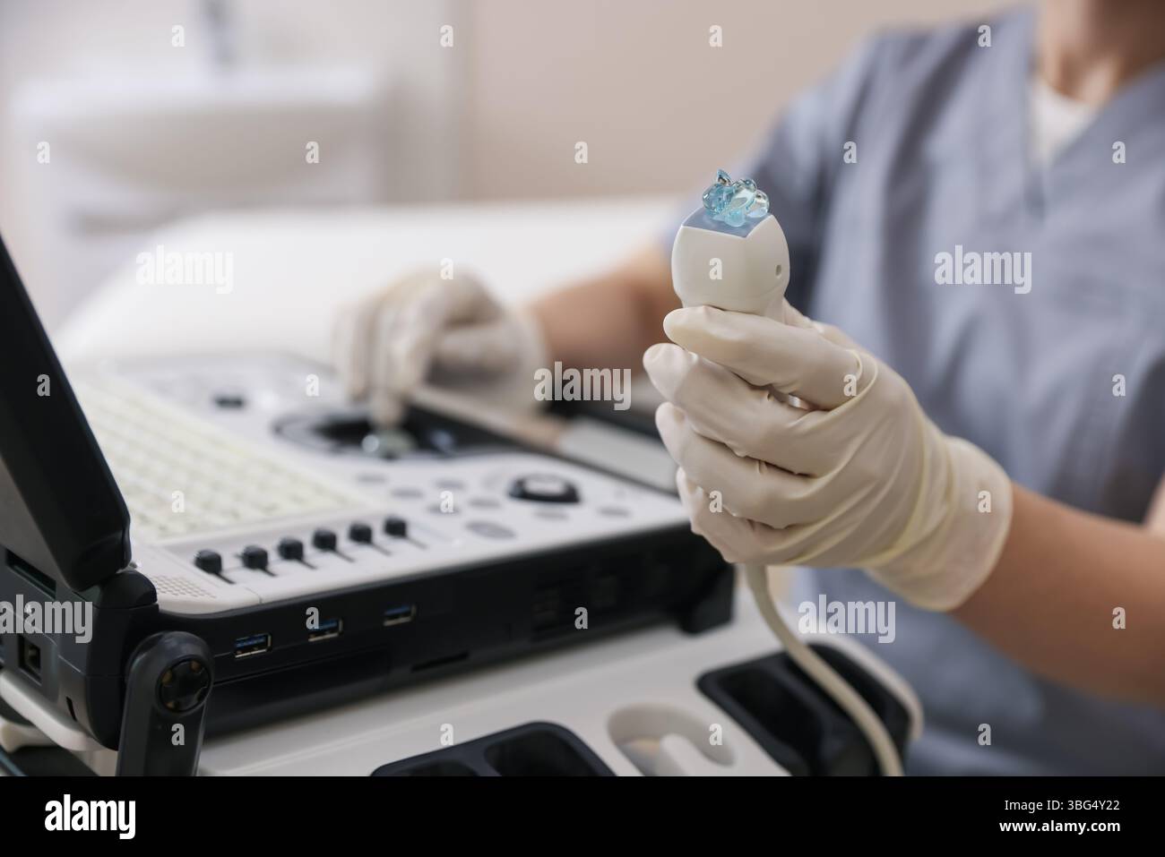 Echocardiogram woman hospital hi-res stock photography and images - Alamy