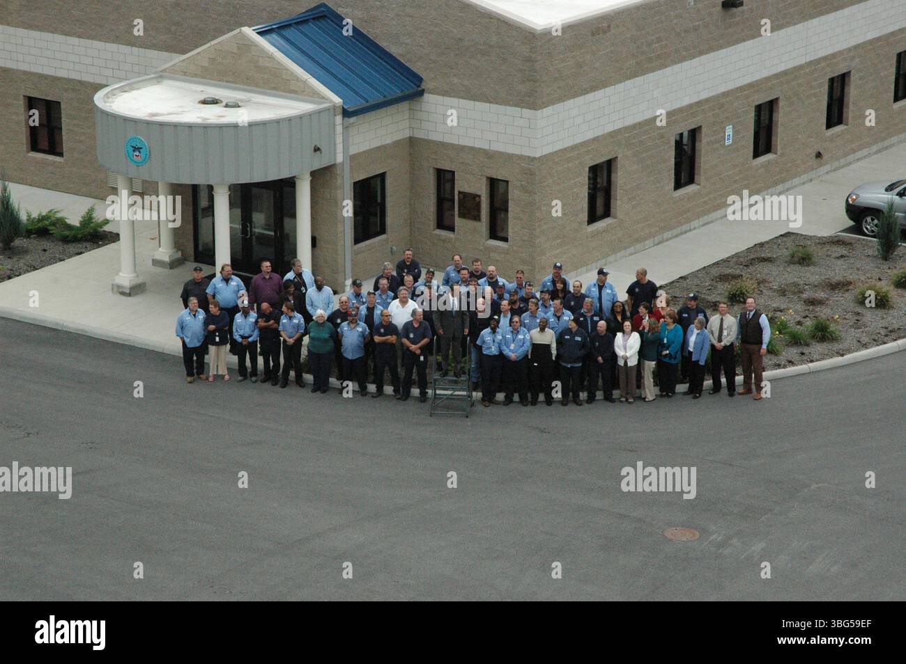 Mayor Michael Coleman poses with the staff of the Columbus Division of ...
