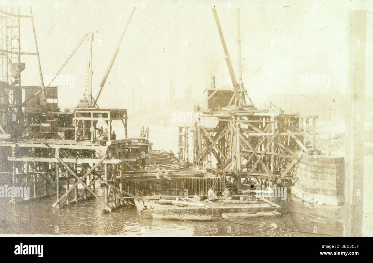 1917 black and white photograph of the Broad Street Bridge in Columbus ...