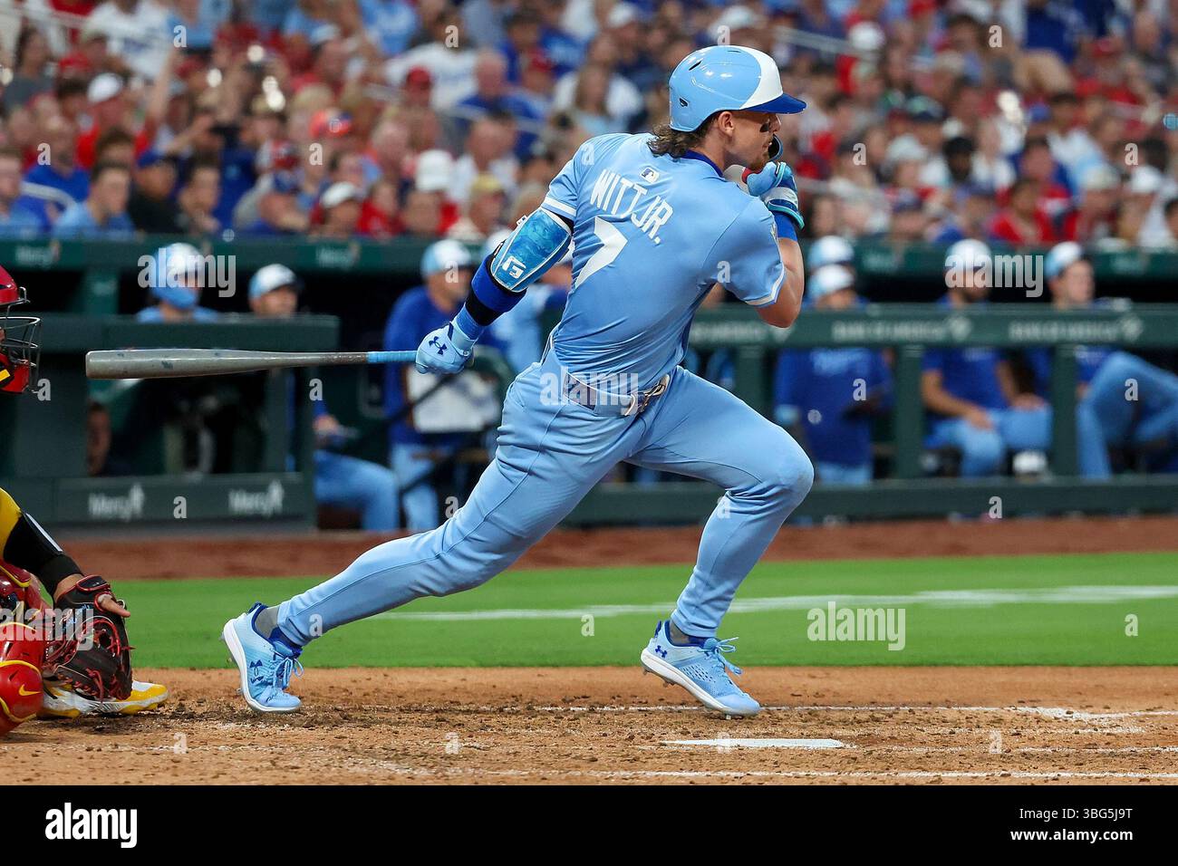 Kansas City Royals' Bobby Witt Jr. hits a two RBI single during the ...