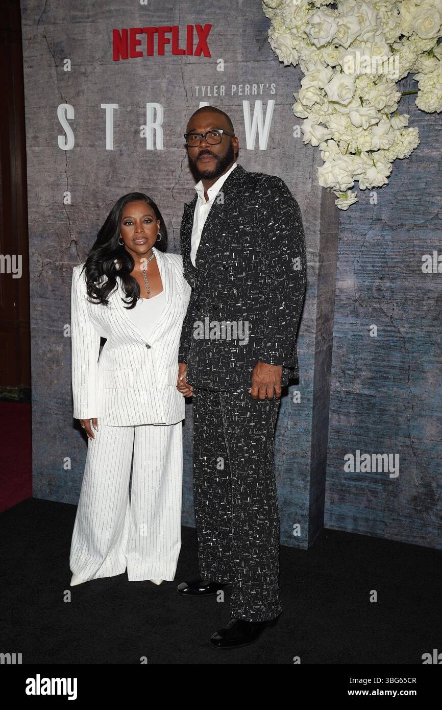 Sherri Shepherd, Tyler Perry at arrivals for TYLER PERRY S STRAW ...