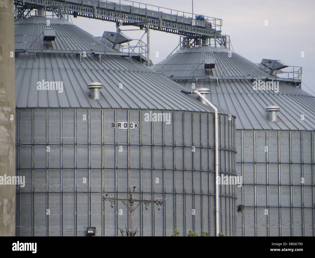 Views of the ConAgra Flour Milling Company, also known as Ardent Mills ...