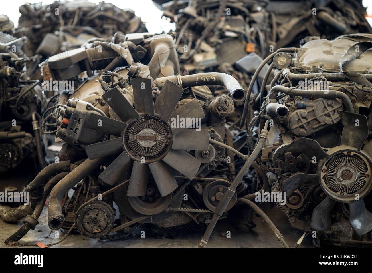 Japan automotive parts store hi-res stock photography and images - Alamy