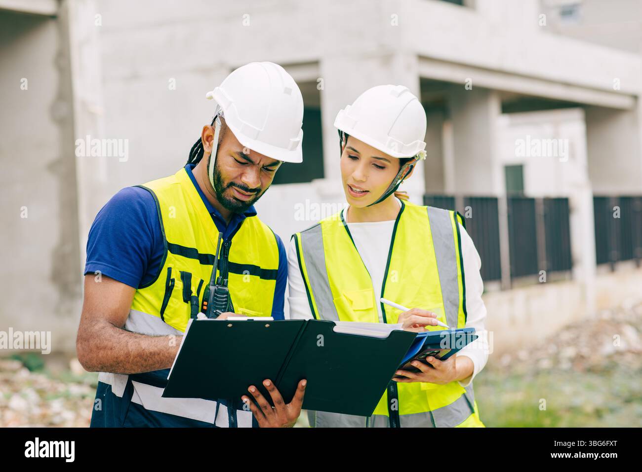 Construction Engineer team, Engineers teamwork man and women working ...