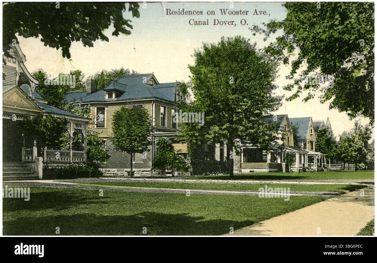 Residential canal street Cut Out Stock Images & Pictures - Alamy