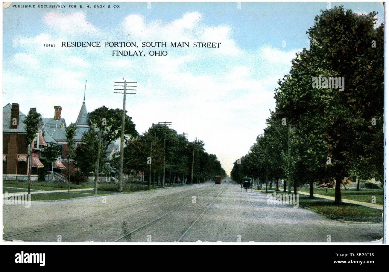 A view of the residential portion of South Main Street in Findlay, Ohio ...