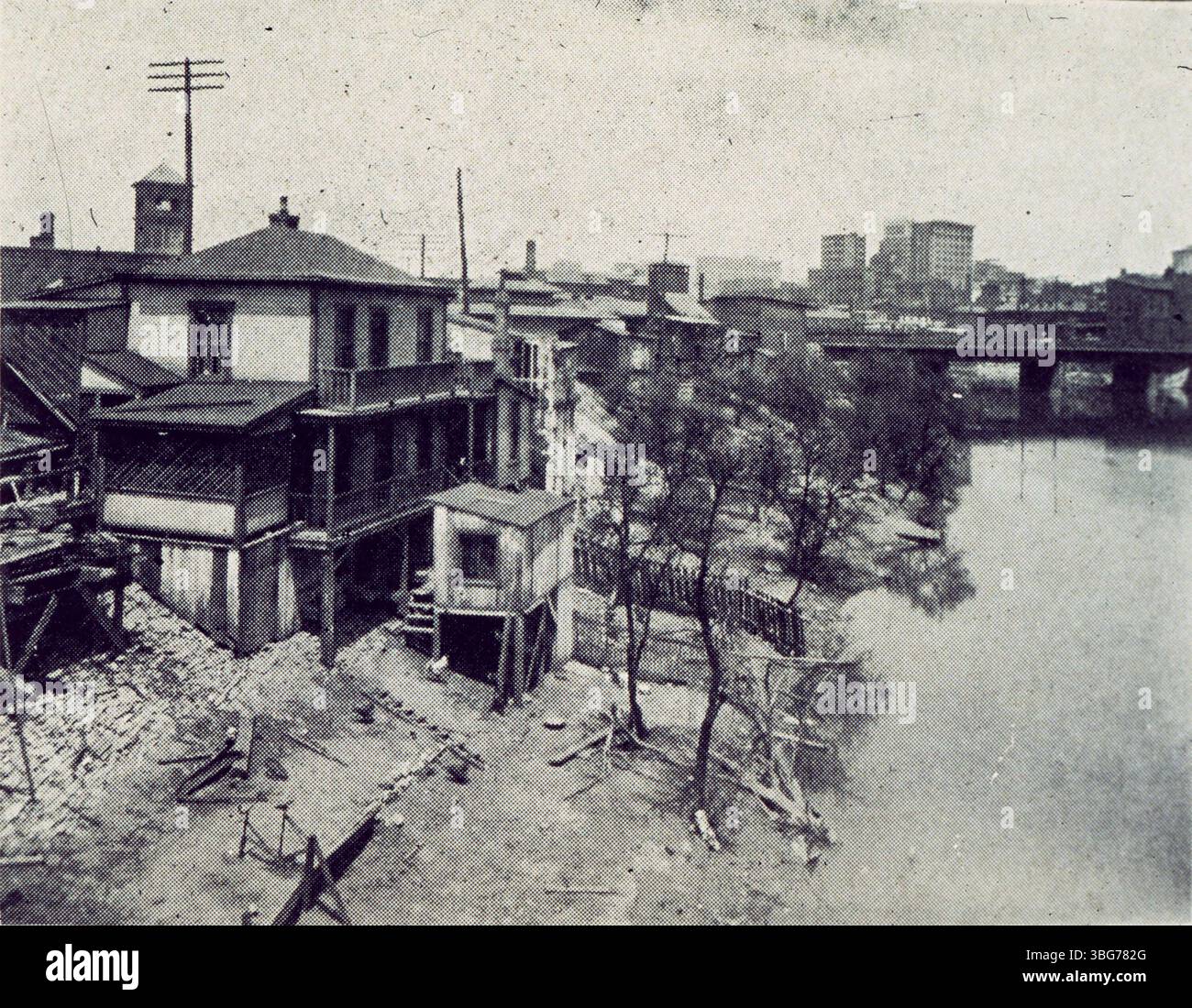 The west bank of the Scioto River in Columbus, Ohio, in 1908 included a ...