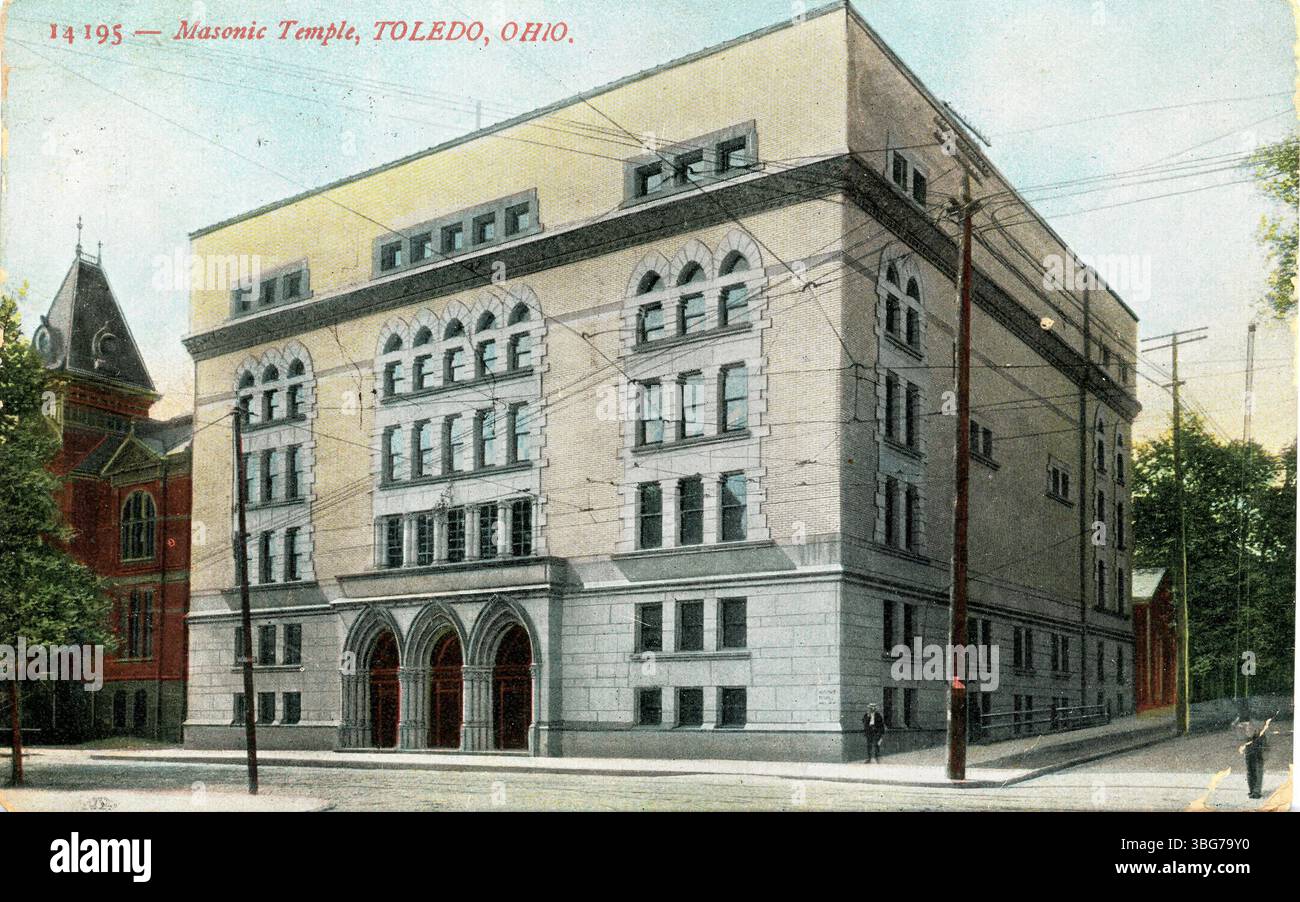 Color postcard of the Masonic Temple in Toledo, Ohio, featuring the ...
