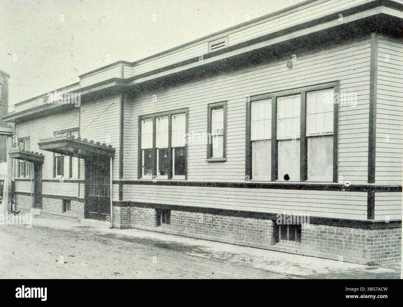 This black-and-white photograph from 1919 shows the Jeffrey ...