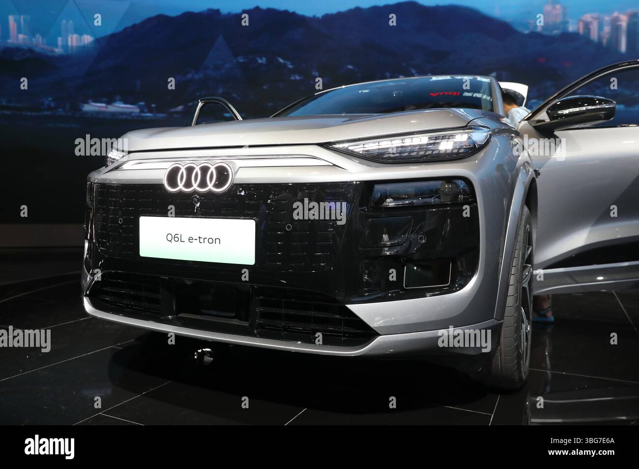 The 29th Guangdong-Hong Kong-Macao Greater Bay Area Auto Show kicks off ...