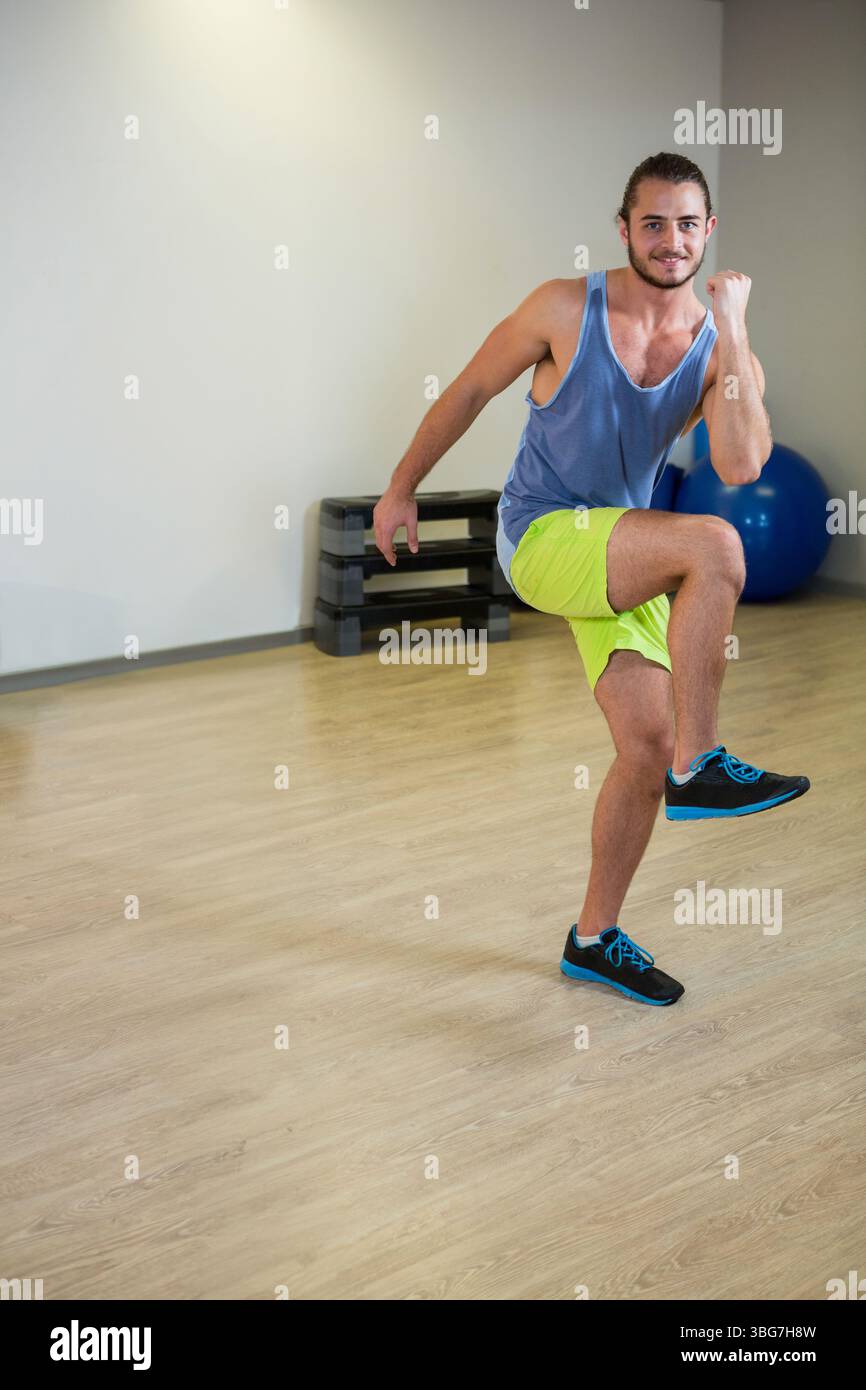 Knee exercise platform hi-res stock photography and images - Alamy
