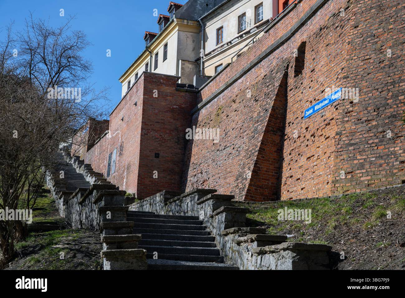 Escaleras de ladrillo hi-res stock photography and images - Alamy
