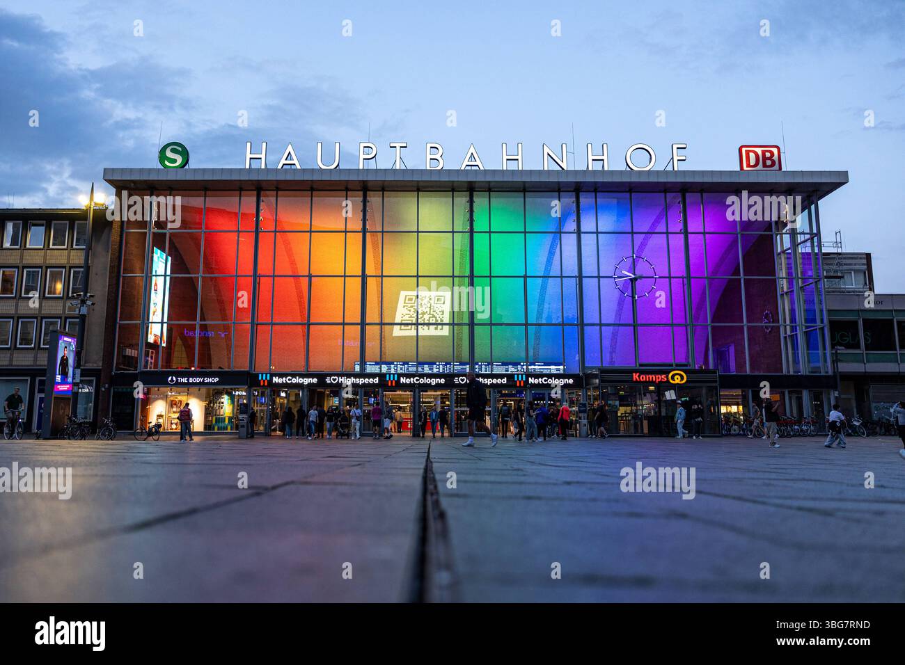 Pride Month in Köln - 02.06.2025 Zum Pride Month im Juni erstrahlt die ...
