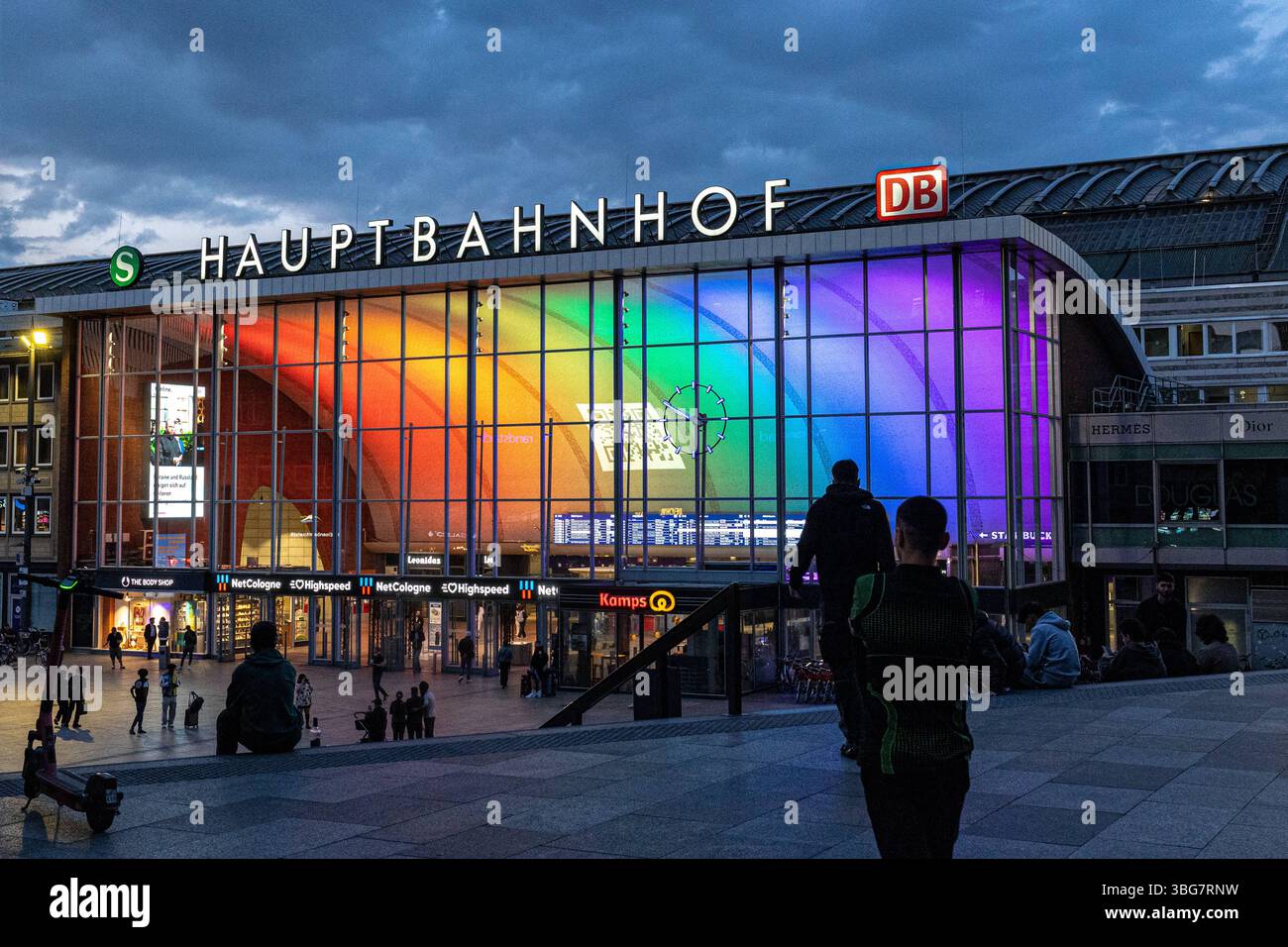 Pride Month in Köln - 02.06.2025 Zum Pride Month im Juni erstrahlt die ...
