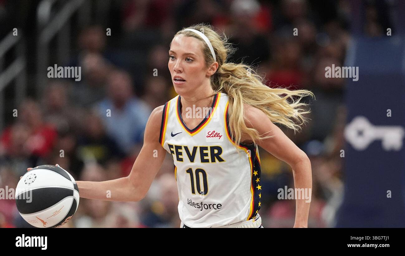 Indiana Fever guard Lexie Hull (10) plays against the Washington ...