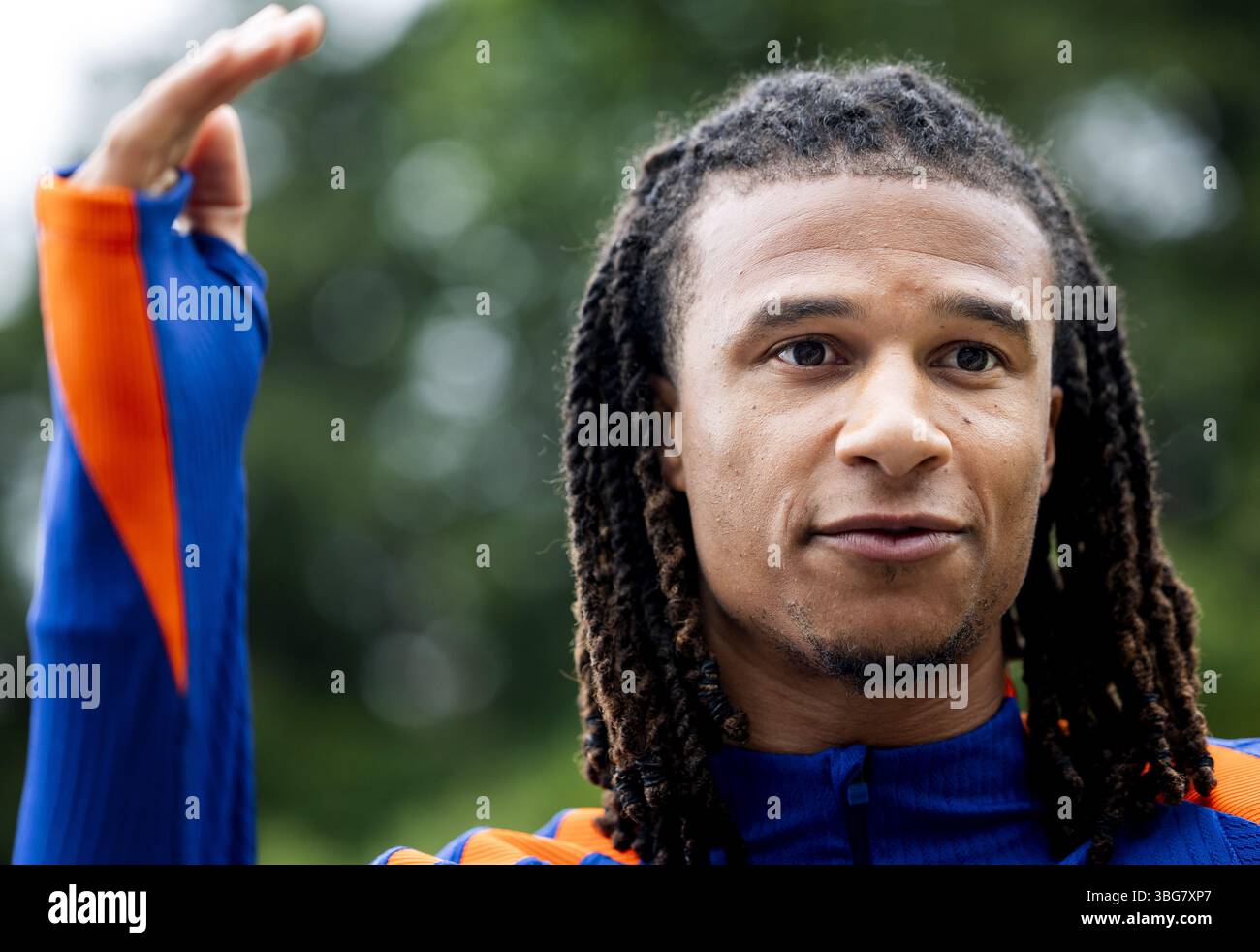 ZEIST - Nathan Ake speaks to the press before a training session at the ...