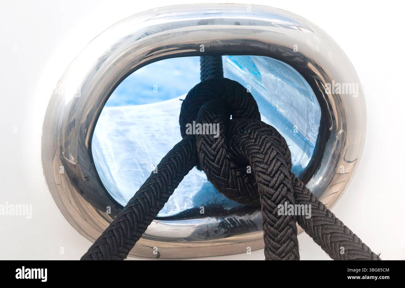 Mooring hole hi-res stock photography and images - Alamy