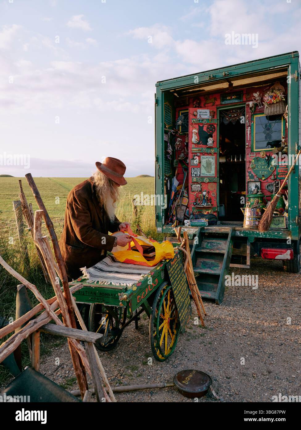 Christian Romany Wood A.K.A Wizard the oldest traveling stick pedlar ...