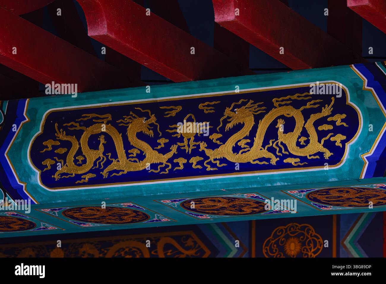 Intricate patterns of mythical creatures hi-res stock photography and ...