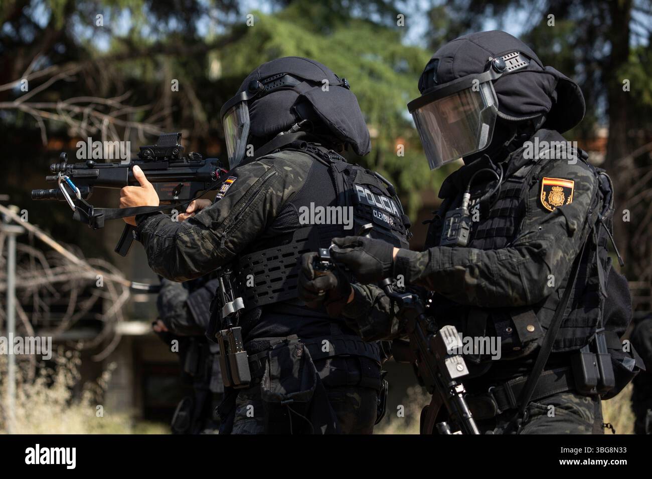 GEO officers during a missing persons drill, at the Cuartel Teniente ...