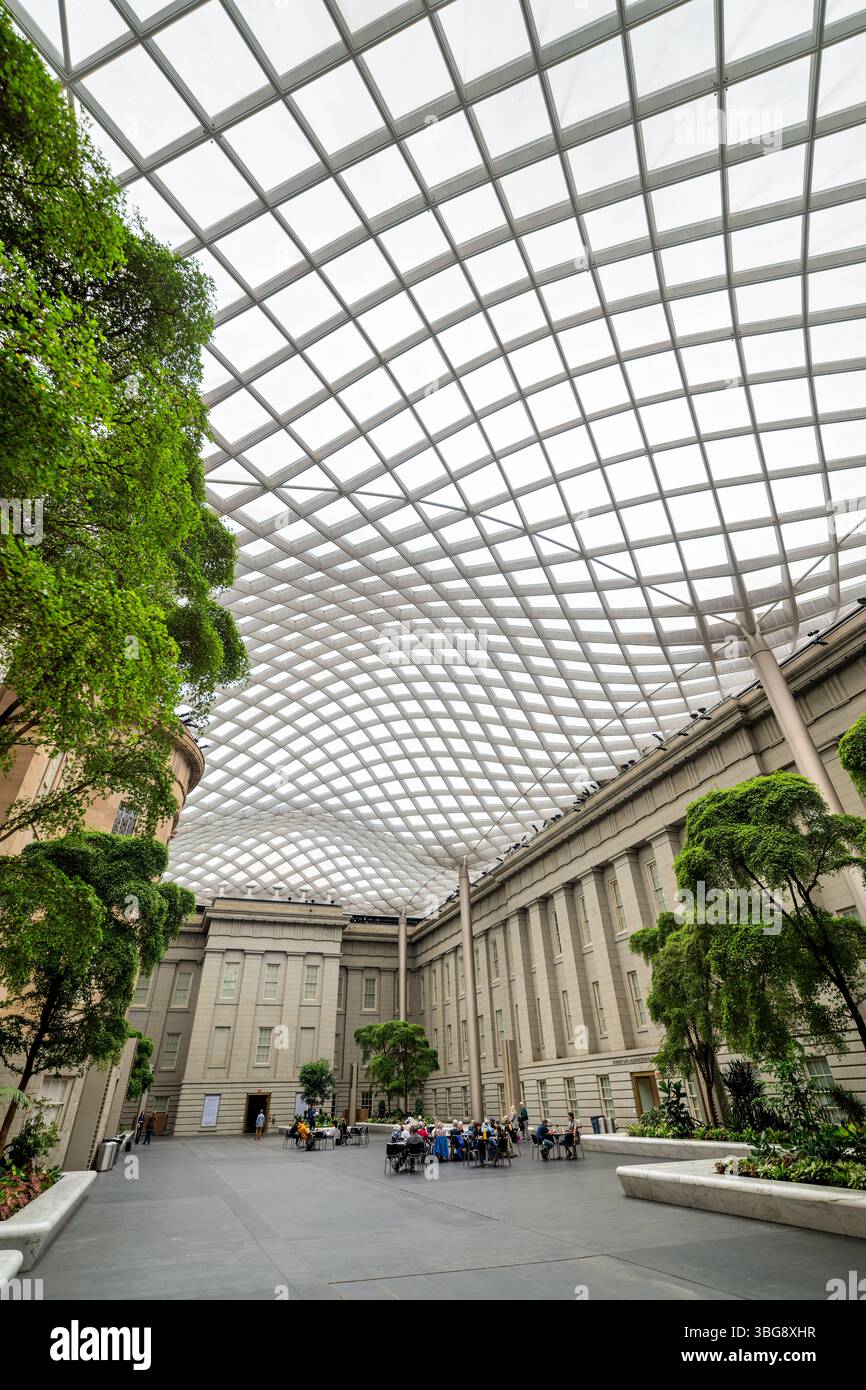 WASHINGTON, D.C. — The Robert and Arlene Kogod Courtyard at the ...