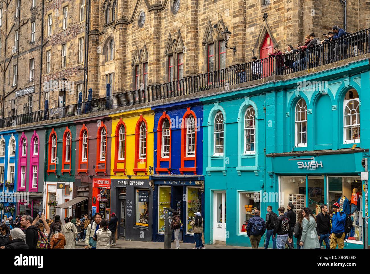 Victoria street scottish architecture hi-res stock photography and ...