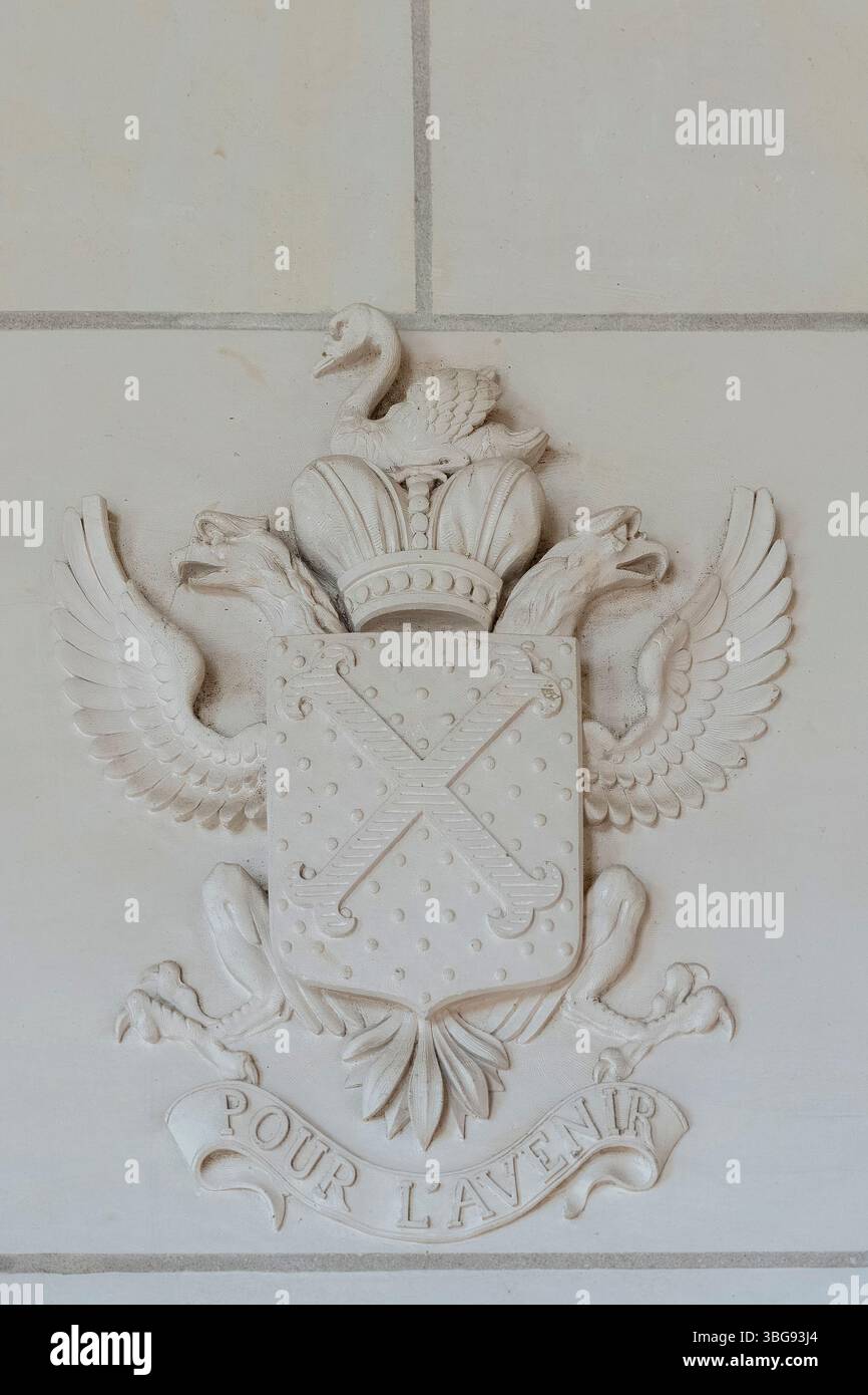 Aristocratic symbols hi-res stock photography and images - Alamy