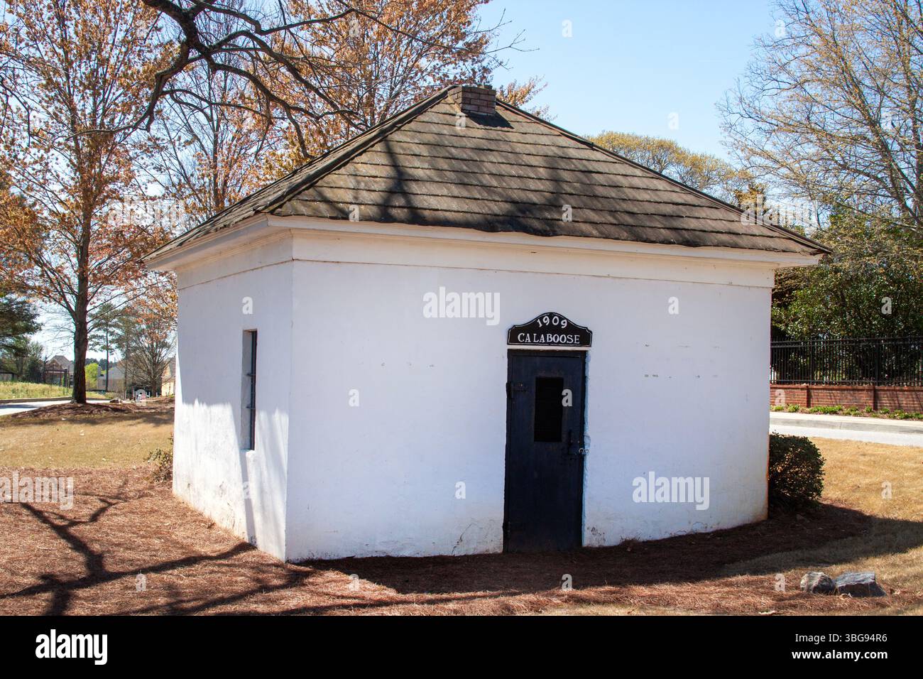 Two-Cell Jail in Duluth, Georgia: The stucco, two-cell Duluth calaboose ...