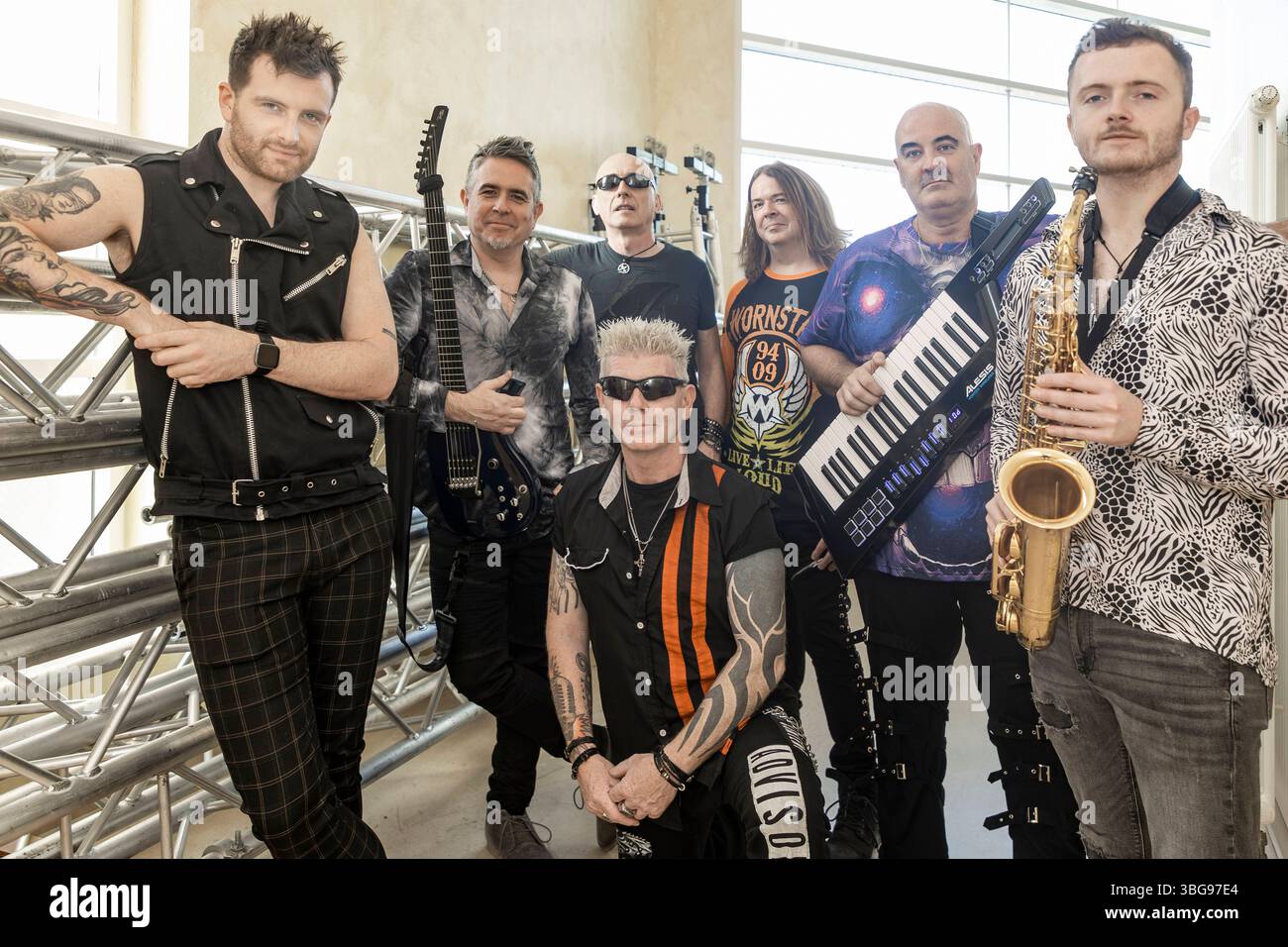 James Kelly Drums & Vocals, Paul Frosty Cantillon Bass & Vocals, David ...