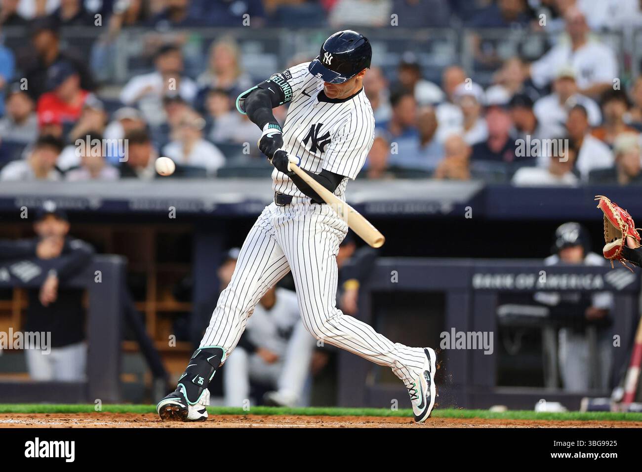 BRONX, NY - JUNE 03: Cody Bellinger #35 of the New York Yankees at bat ...