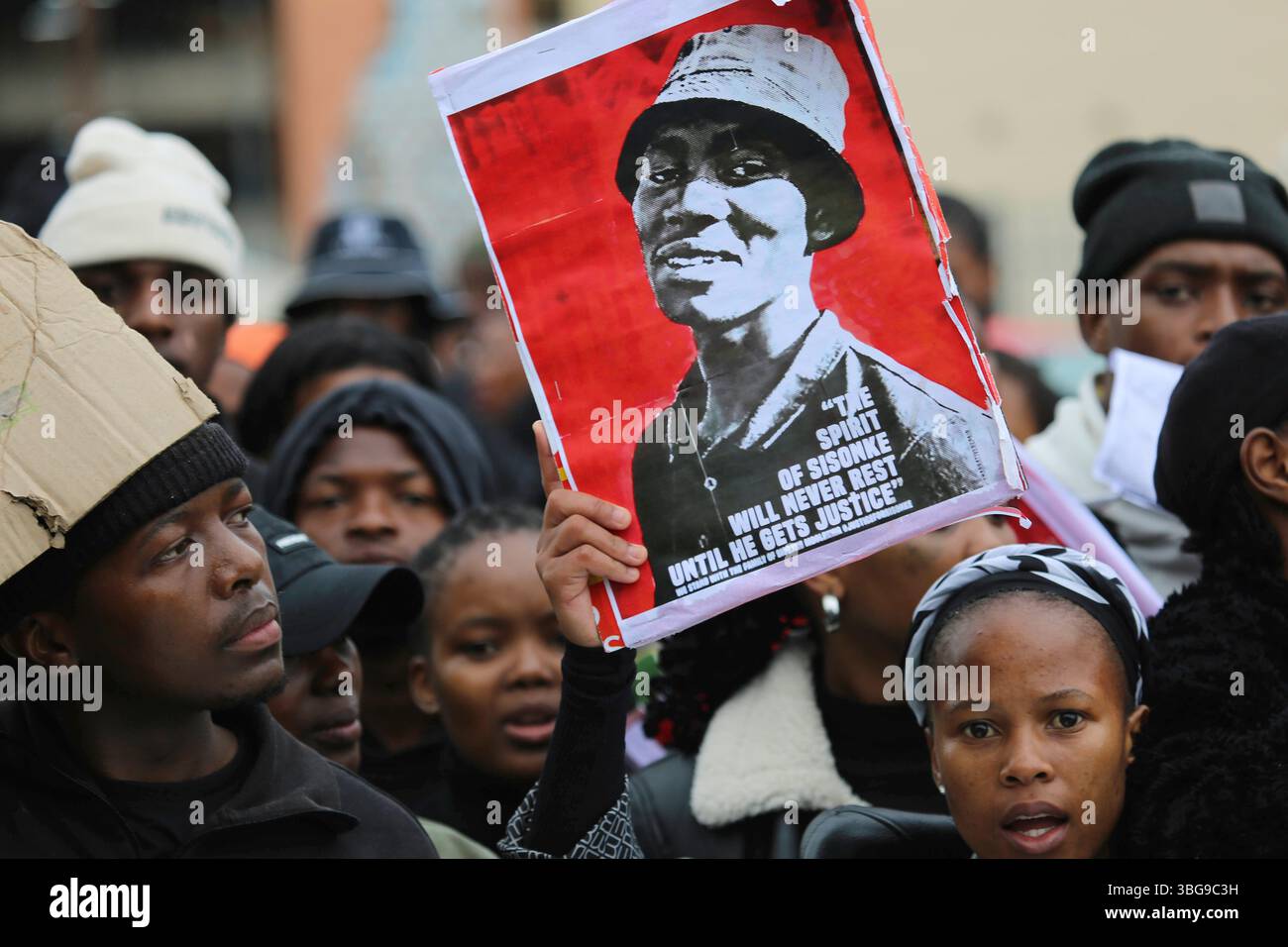Students protest in Mthatha, South Africa Walter Sisulu University WSU ...