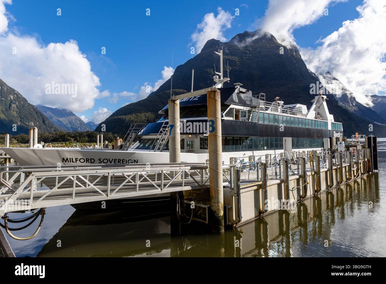Milford Sound,Fiordland national park, New Zealand, tourist sightseeing ...